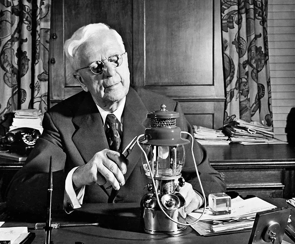 每个户外玩家都拥有的Coleman，到底有什么魅力