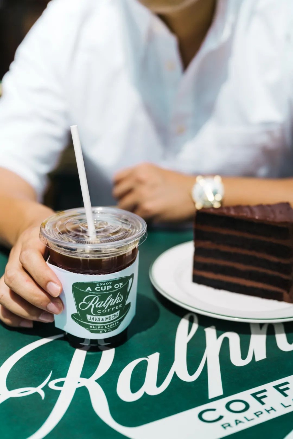 内地首家 Ralph's Coffee 开业！比星巴克更绿一点