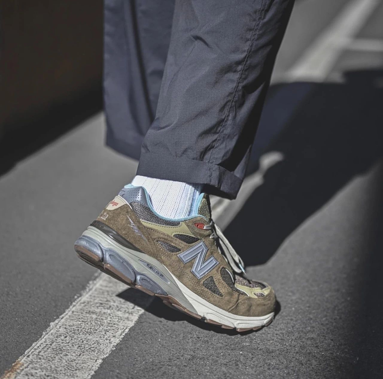 NB 990V3 热度渐涨，到底买还是买？