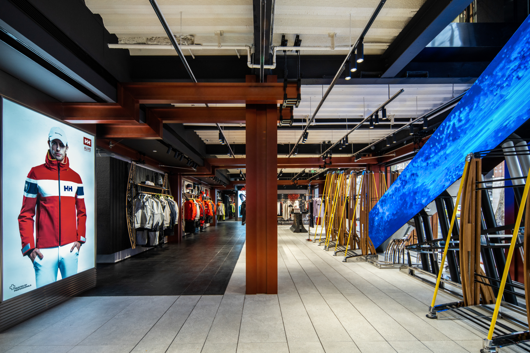 HELLY HANSEN 中国首家旗舰店正式开幕 打造高端户外体验殿堂 - Tigerhood太格有物