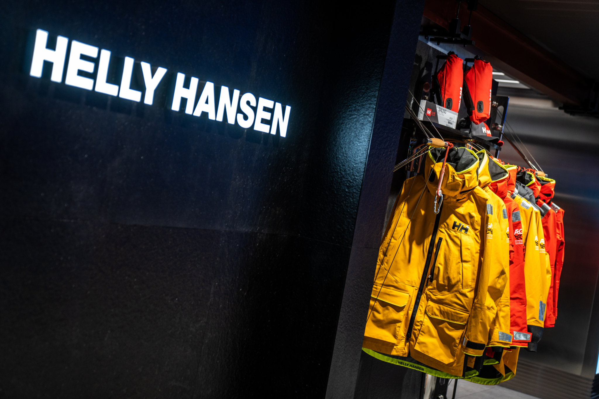 HELLY HANSEN 中国首家旗舰店正式开幕 打造高端户外体验殿堂