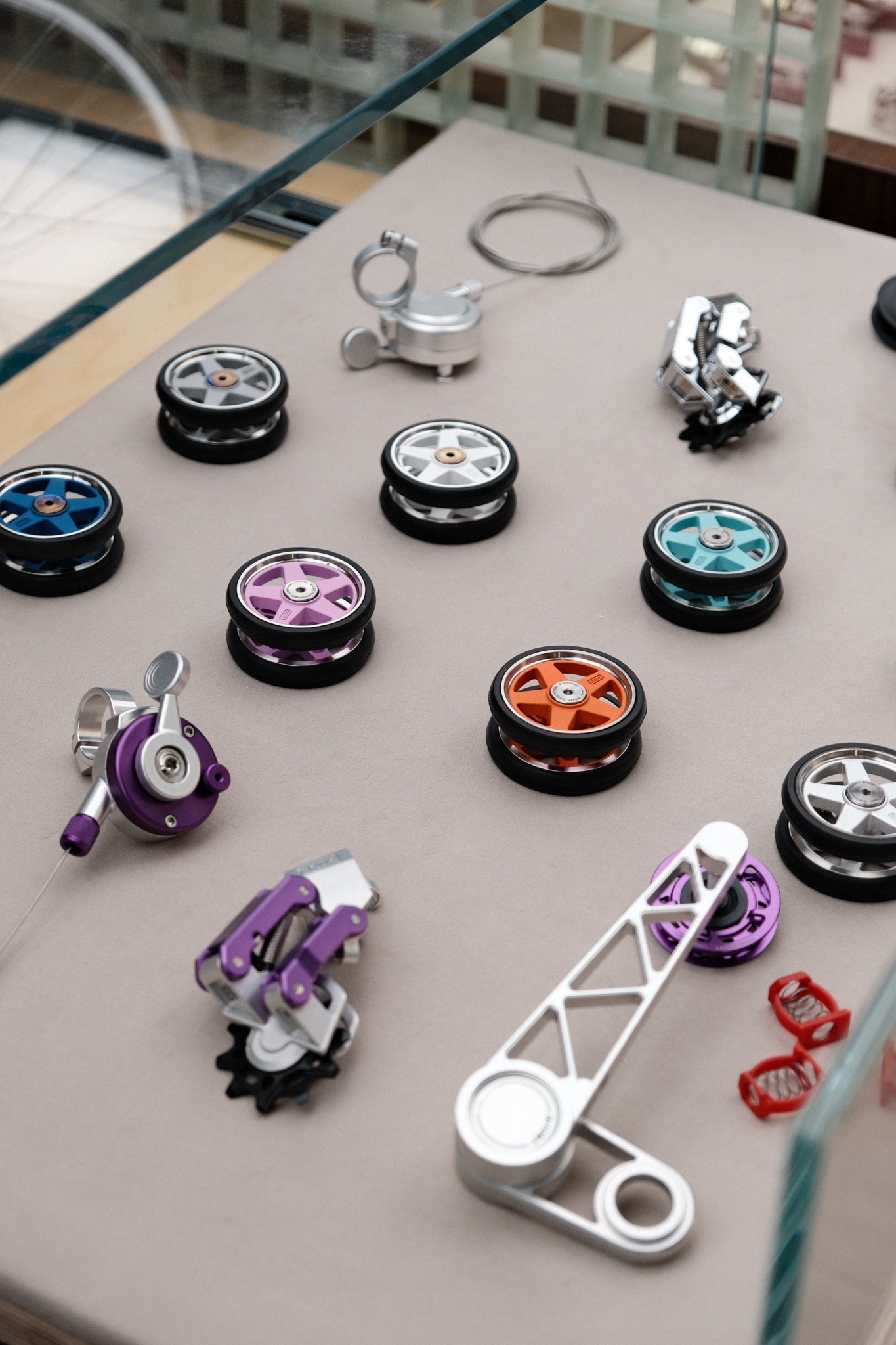 BROSHOP：上海一站式BROMPTON个性化改装共享空间