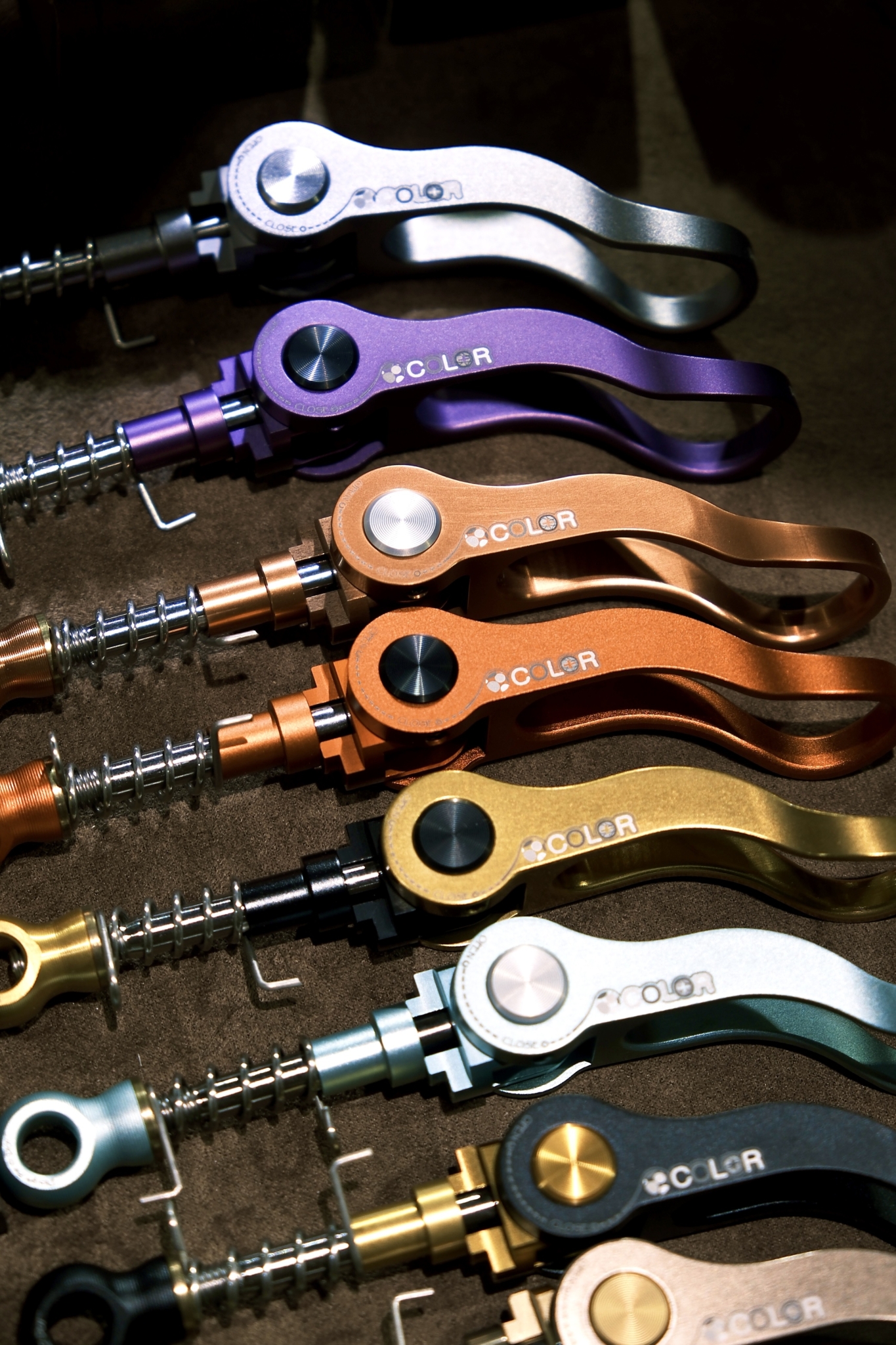 BROSHOP：上海一站式BROMPTON个性化改装共享空间