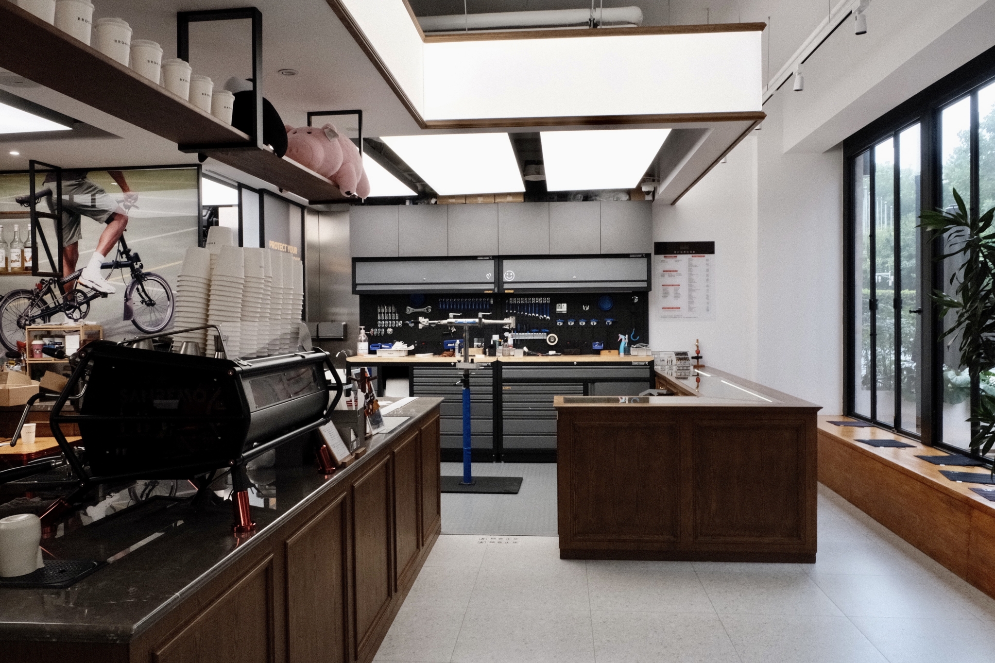 BROSHOP：上海一站式BROMPTON个性化改装共享空间