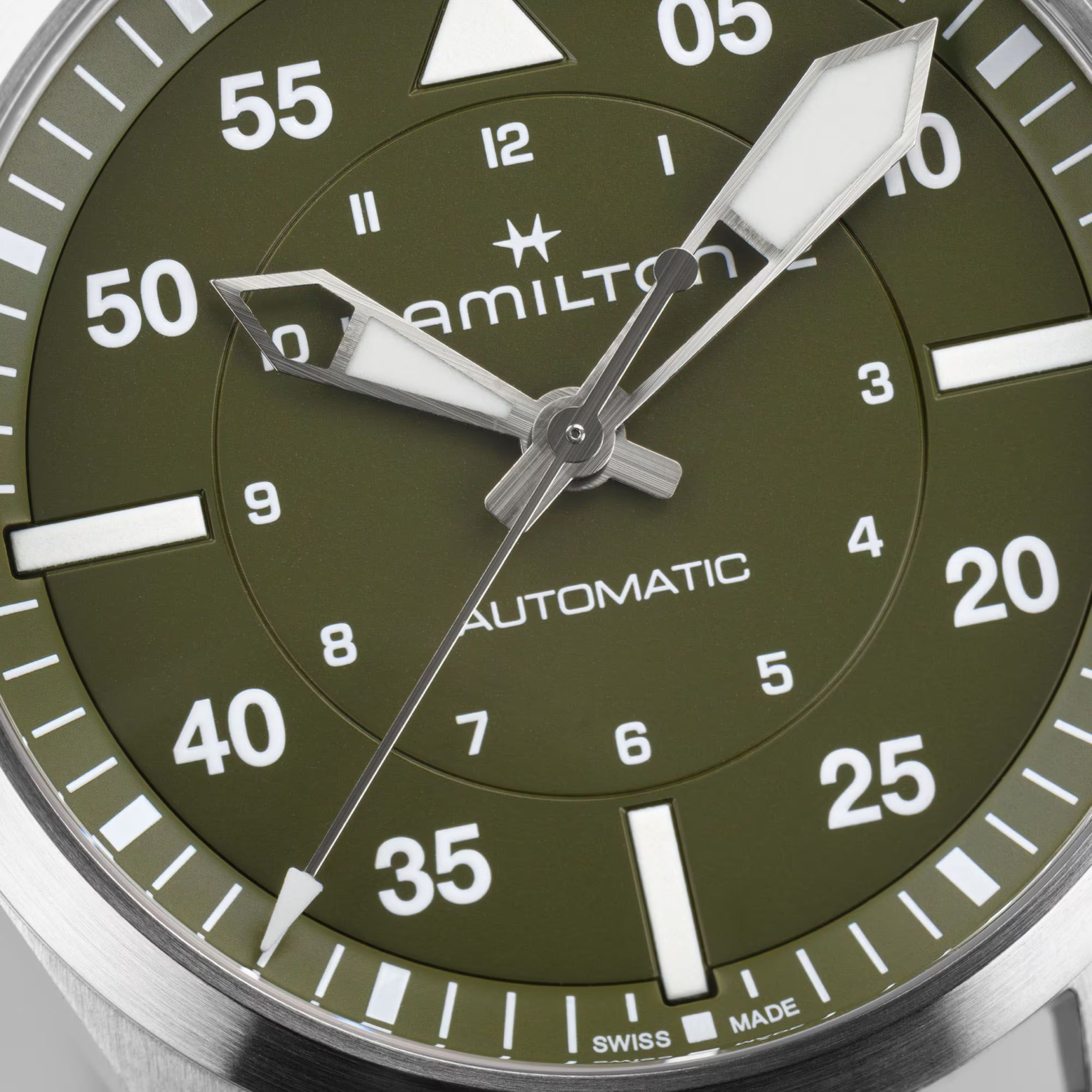 Hamilton 发布 39mm Khaki Aviation Pilot Auto 飞行员腕表