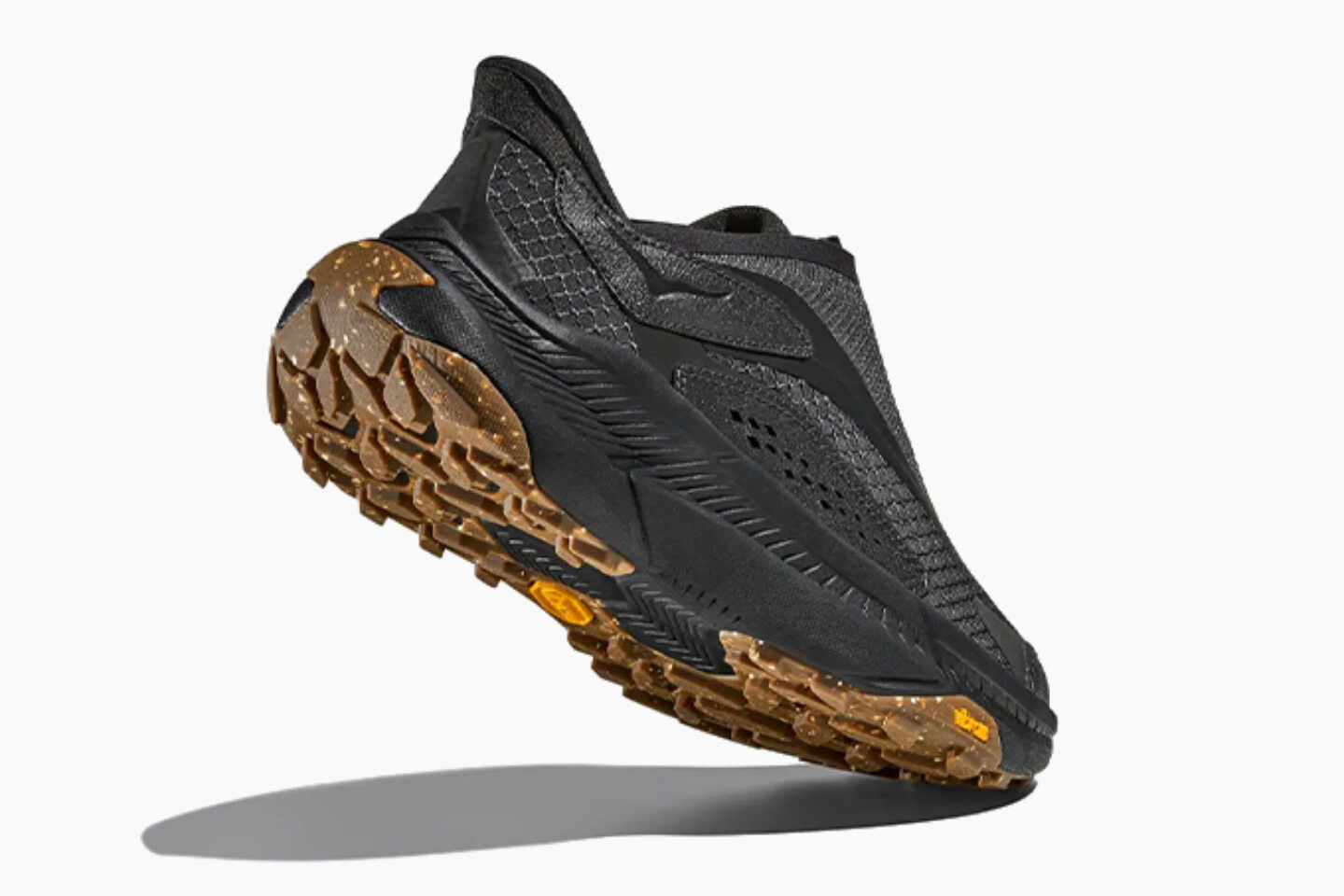 HOKA 发布全新 Project Transport 通勤鞋