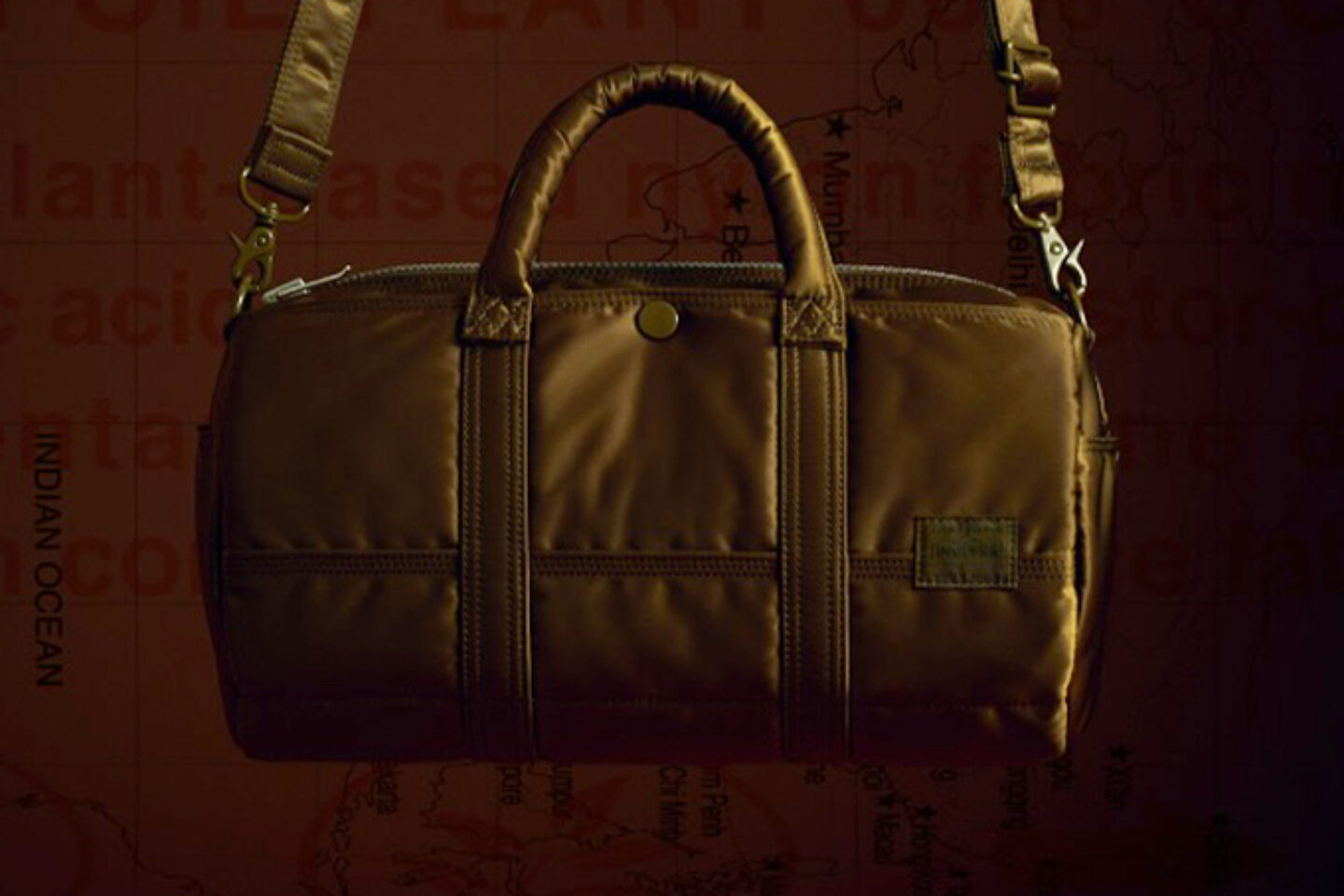 PORTER 以植物为原料重塑传奇 Tanker 包袋