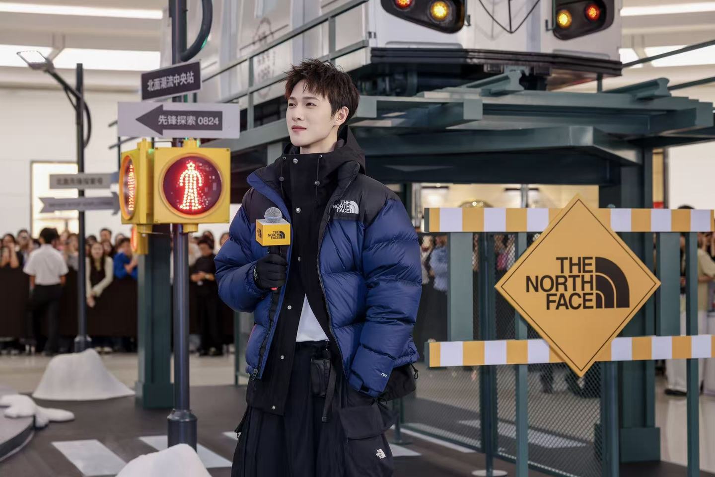 ASICS亚瑟士回弹系列全新发布，限时科技空间打造开启沉浸体验